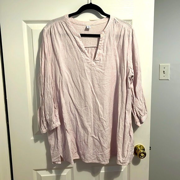 Old Navy | Tops | Pink Whitt Tumic | Poshmark